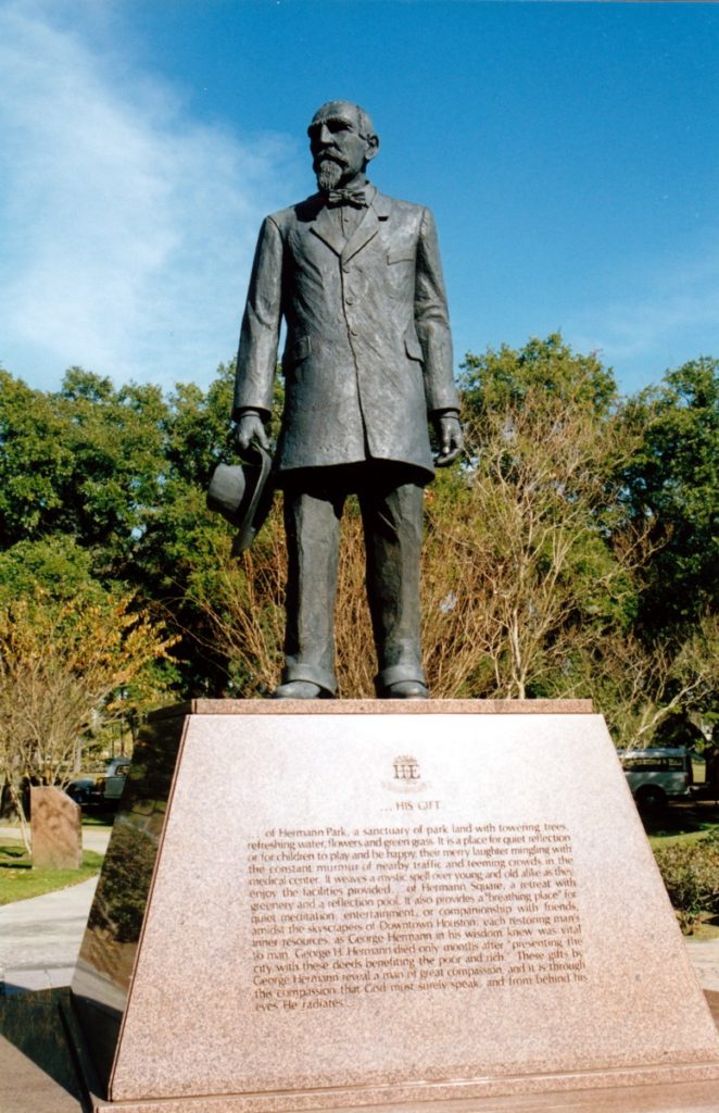 Outdoor Sculpture in the Medical Center – McGovern Historical Center